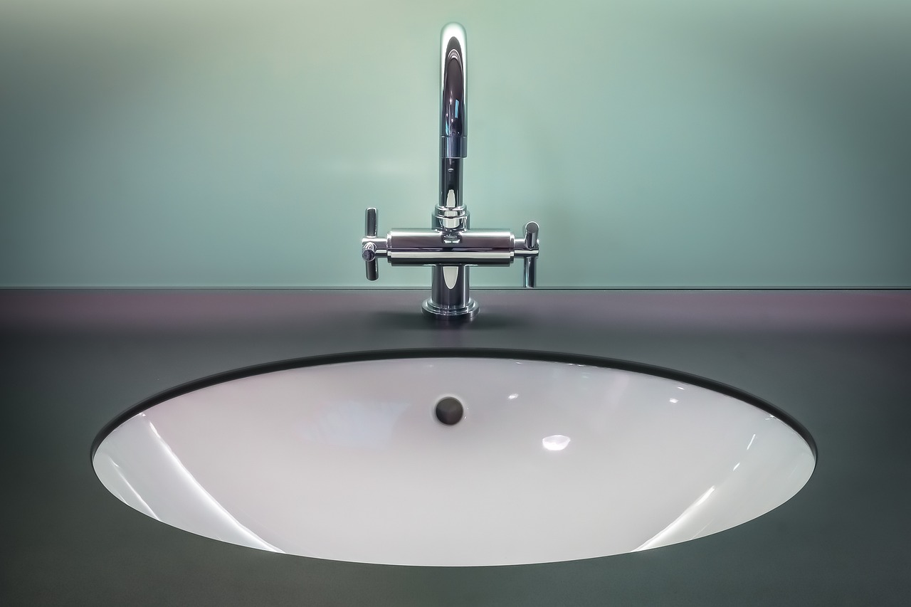 Bath Fitters 2026: Costs, Pros & Cons Guide